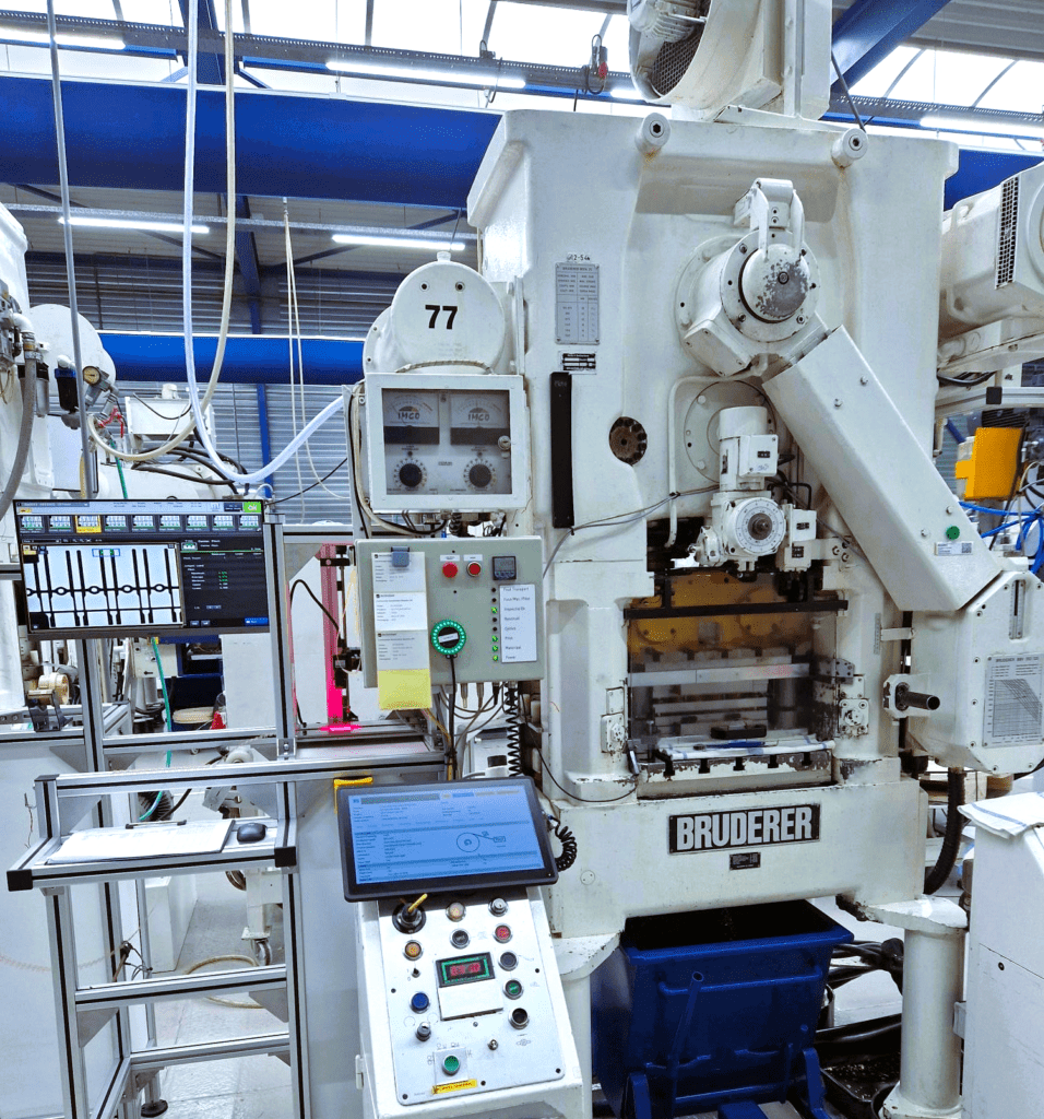 Home - VEKO Technology - Metal Stamping, Molding, Assembly & Engineering Supplier